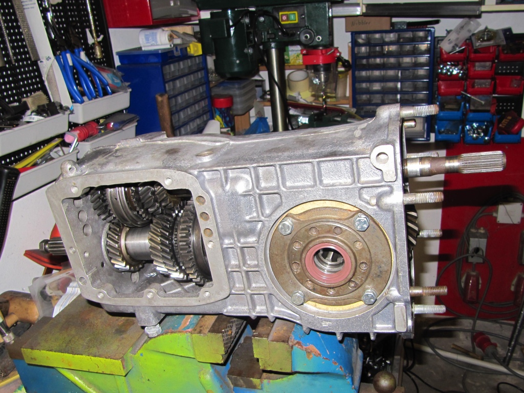 Wartburg 311 Reparaturanleitung – Getriebe 15 – Einbau Differential und Schaltung - Blechfreund